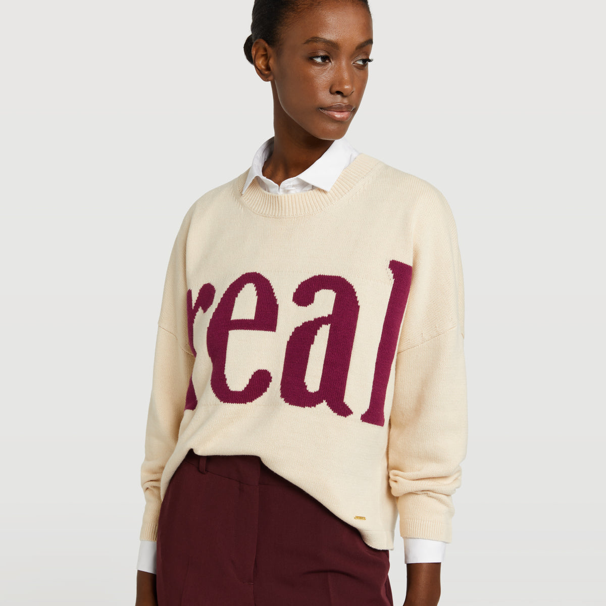 Jacquard wording sweater – Sacoor Brothers Singapore